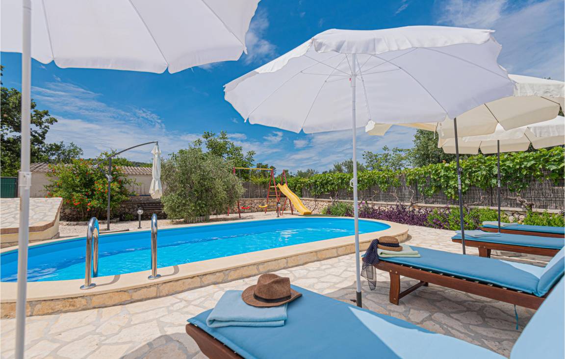 200 M² Maison De Vacances ∙ 4 Chambres ∙ 8 Personnes - Brodarica