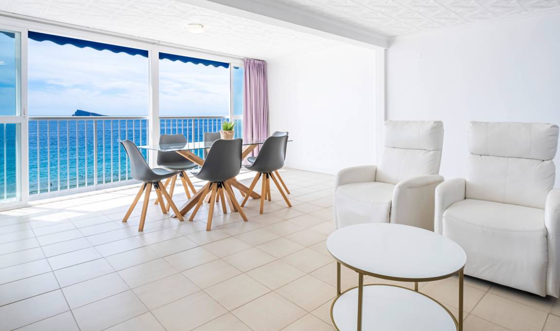 98 M² Apartamento ∙ 3 Quartos ∙ 5 Hóspedes - Benidorm