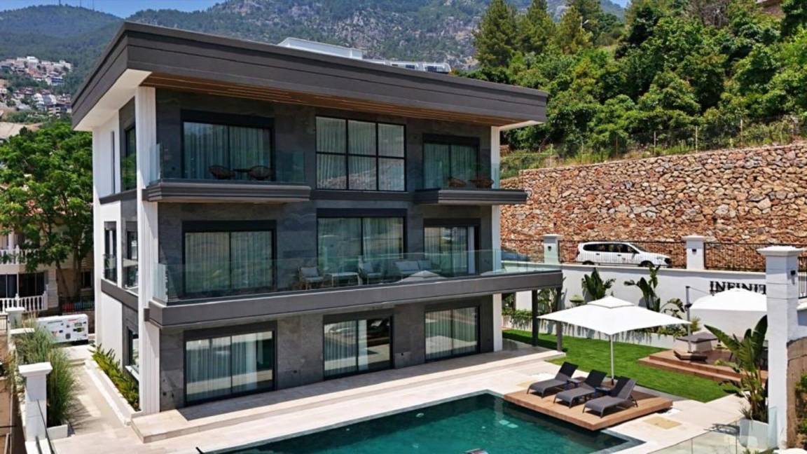 300 M² Villa ∙ 3 Chambres ∙ 6 Personnes - Alanya