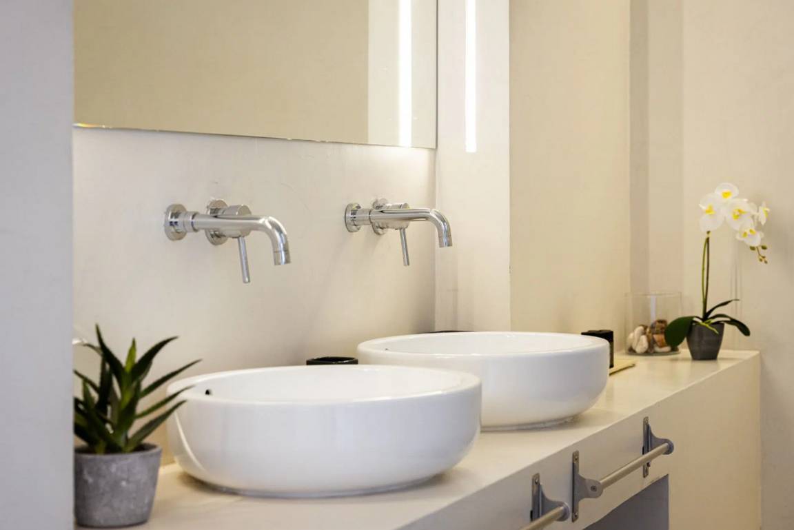 100 M² Villa ∙ 3 Bedrooms ∙ 6 Guests - Athens