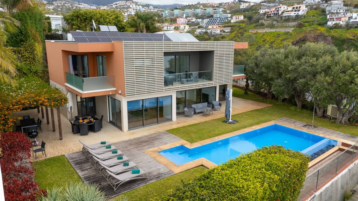 360 M² Ferienhaus ∙ 3 Schlafzimmer ∙ 8 Gäste - Madeira