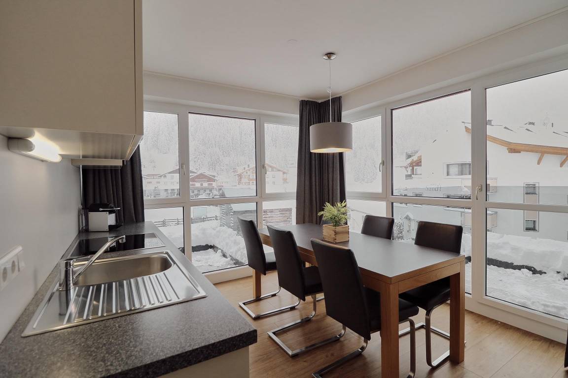 77 M² Apartment ∙ 3 Bedrooms ∙ 6 Guests - Ischgl