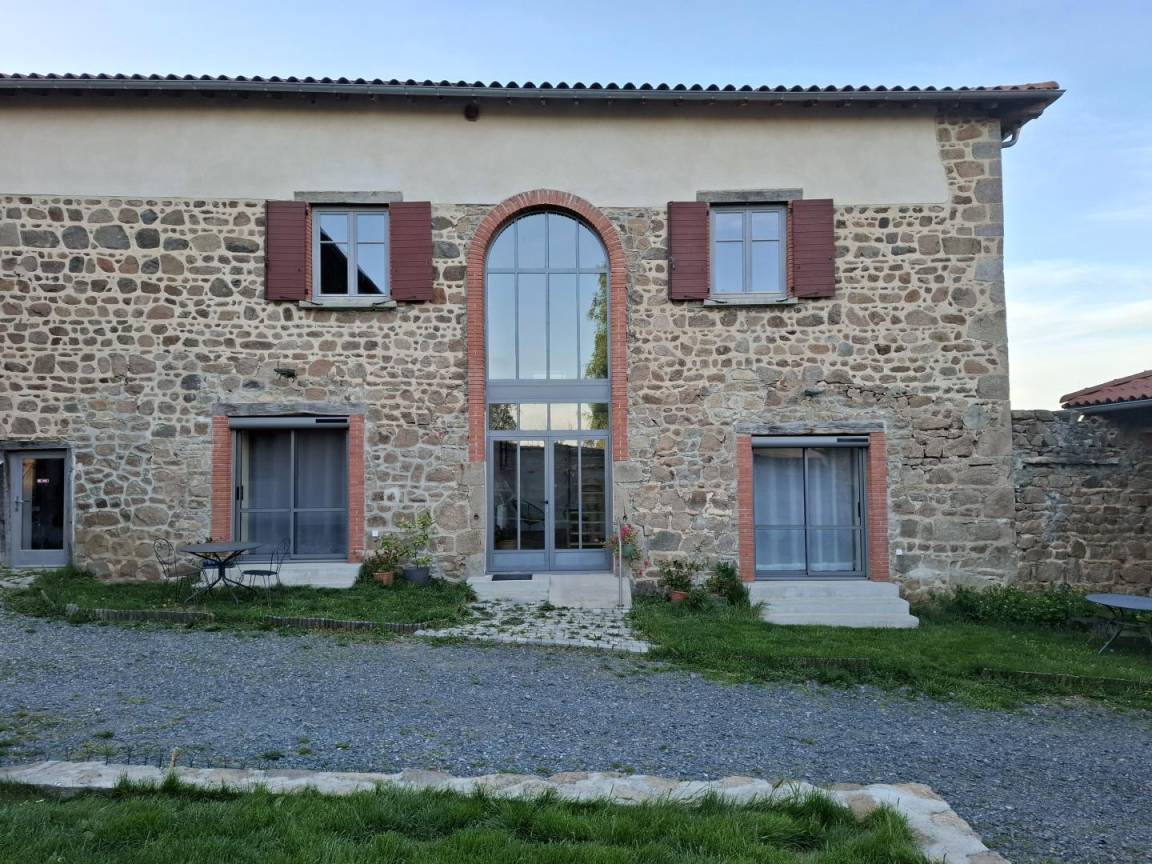 40 M² Gîte ∙ 1 Chambre ∙ 4 Personnes - Rhône