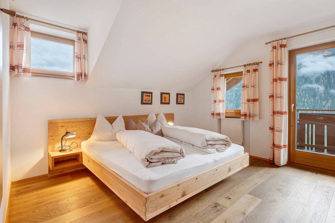 100 M² Ferienwohnung ∙ 3 Schlafzimmer ∙ 6 Gäste - Terenten