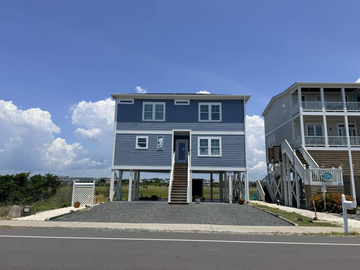 158 M² House ∙ 2 Bedrooms ∙ 4 Guests - Holden Beach, NC
