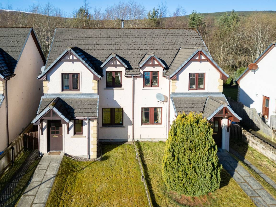 86 M² Ferienhaus ∙ 1 Schlafzimmer ∙ 6 Gäste - Aviemore
