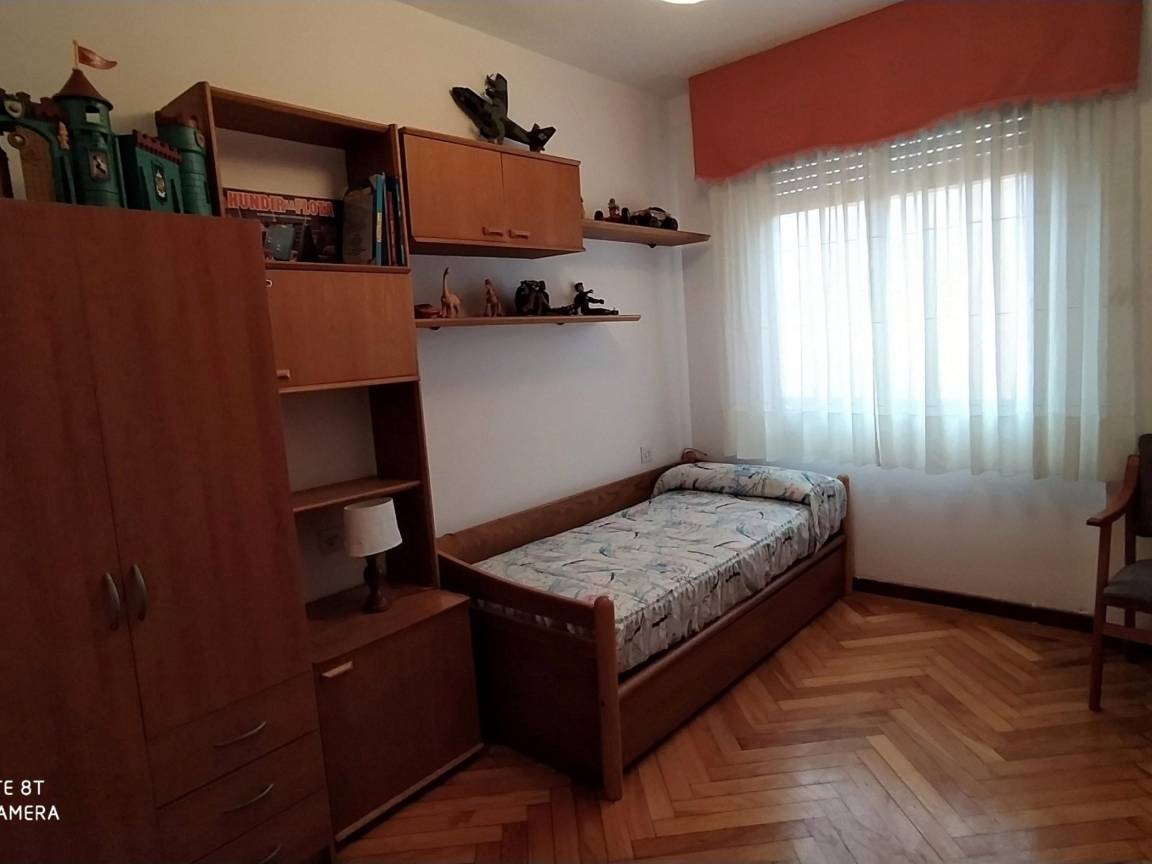 70 M² Apartamento ∙ 2 Habitaciones ∙ 4 Huéspedes - Cangas
