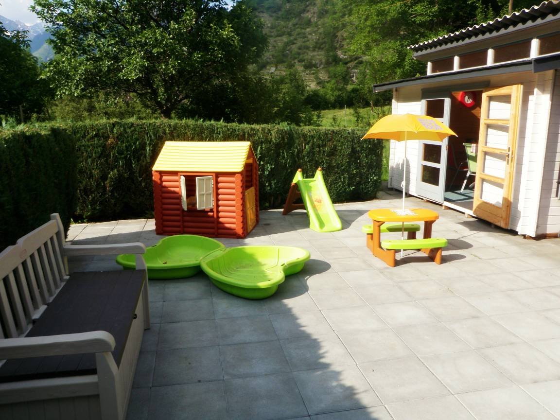 250 M² Ferienhaus ∙ 7 Schlafzimmer ∙ 24 Gäste - Bürchen