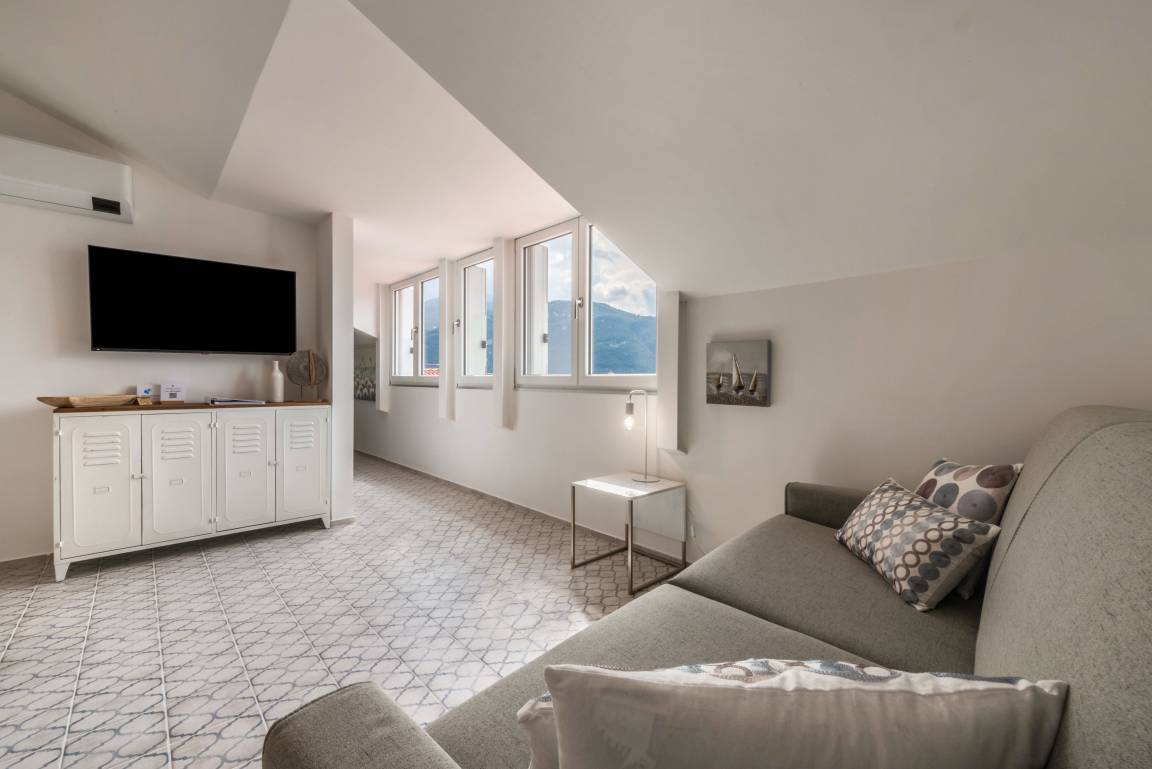 50 M² Apartment ∙ 1 Bedroom ∙ 4 Guests - Varenna