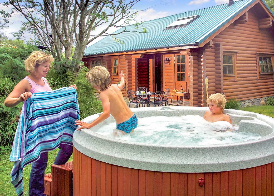 Chalet ∙ 2 Bedrooms ∙ 4 Guests - Scotland