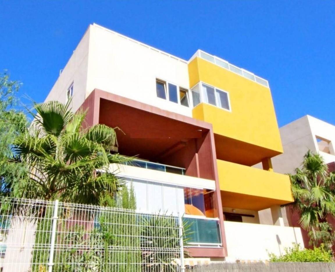 80 M² Apartamento ∙ 2 Habitaciones ∙ 4 Huéspedes - Playa Flamenca