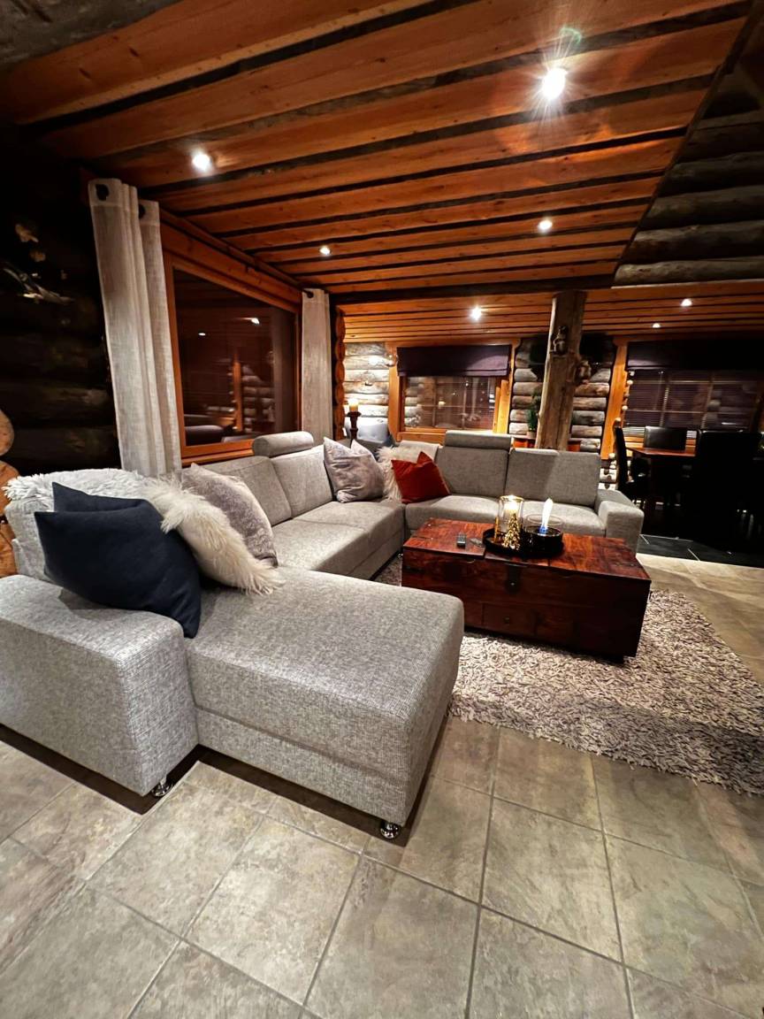 100 M² Cabin ∙ 4 Bedrooms ∙ 6 Guests - Lapland