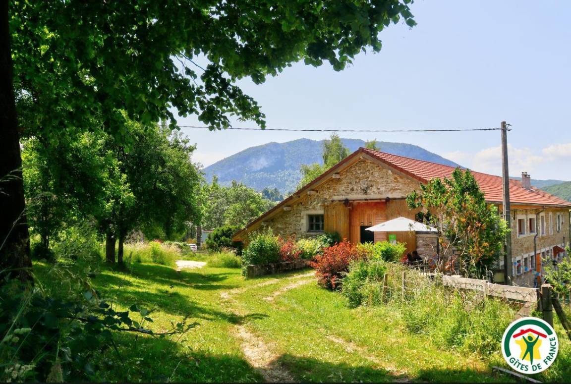 112 M² Gîte ∙ 3 Chambres ∙ 6 Personnes - Font d'Urle
