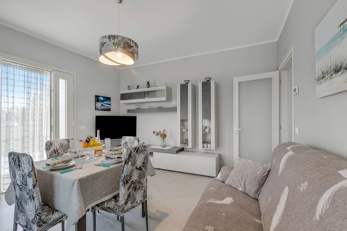 105 M² Ferienhaus ∙ 2 Schlafzimmer ∙ 4 Gäste - Marina di Massa