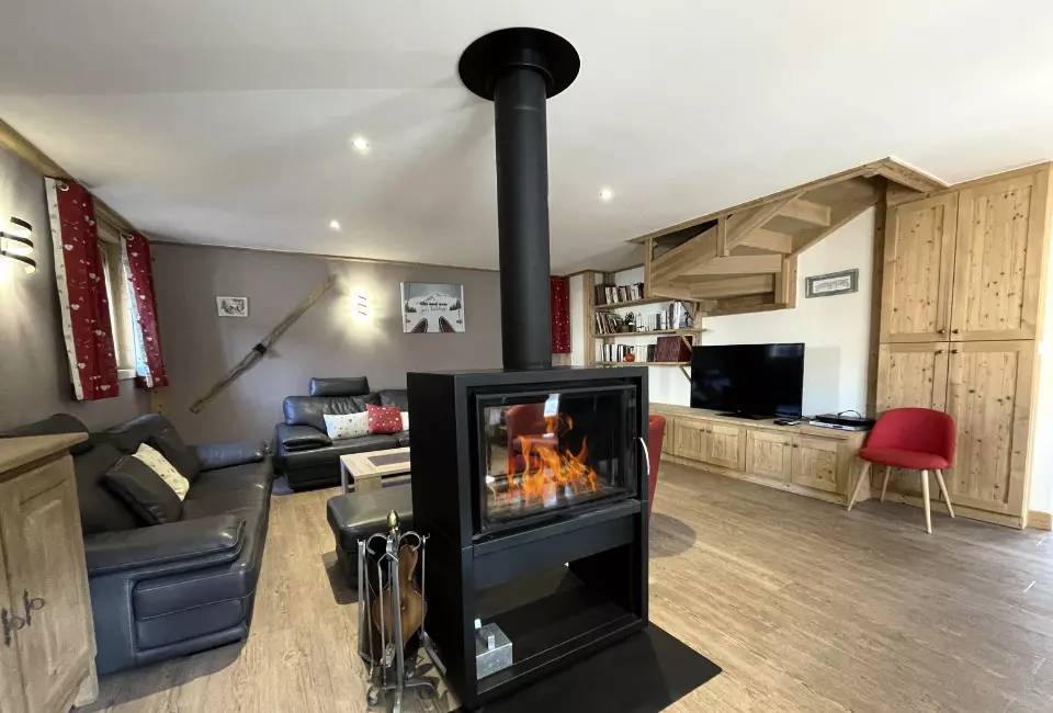 165 M² Chalet ∙ 5 Bedrooms ∙ 12 Guests - Val Thorens
