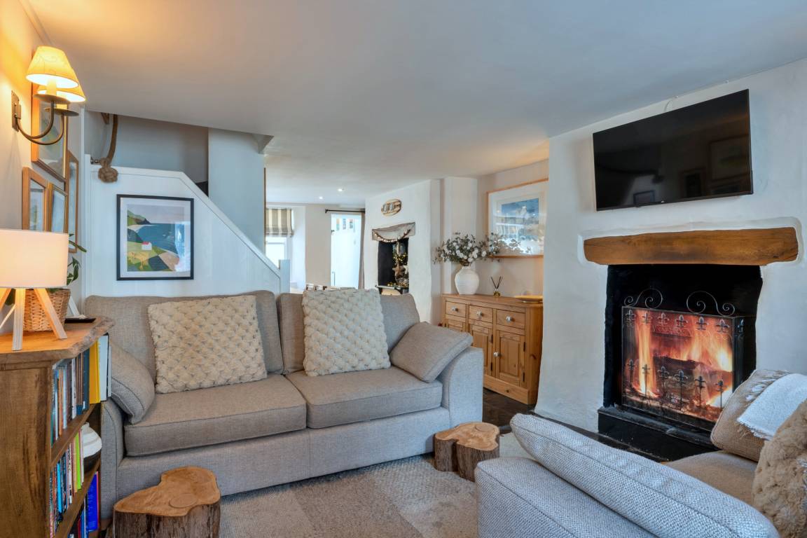 120 M² Cottage ∙ 3 Bedrooms ∙ 6 Guests - Cawsand Bay