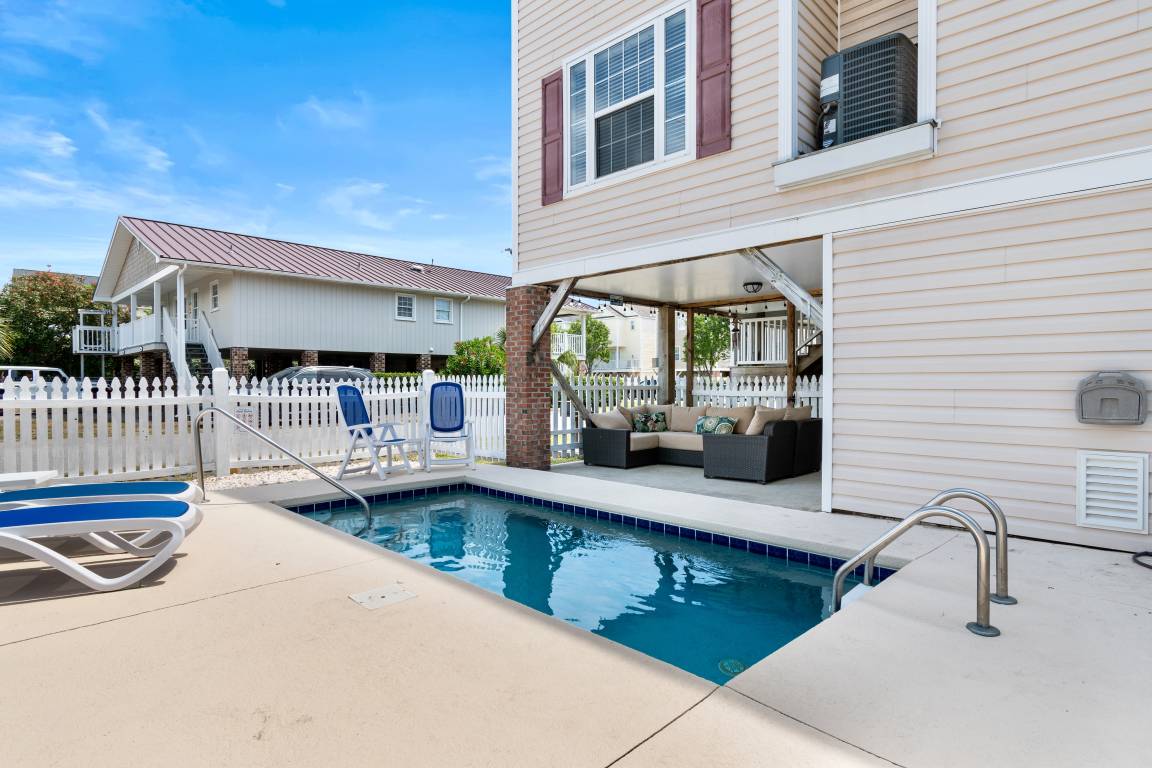 House ∙ 5 Bedrooms ∙ 14 Guests - Garden City, SC