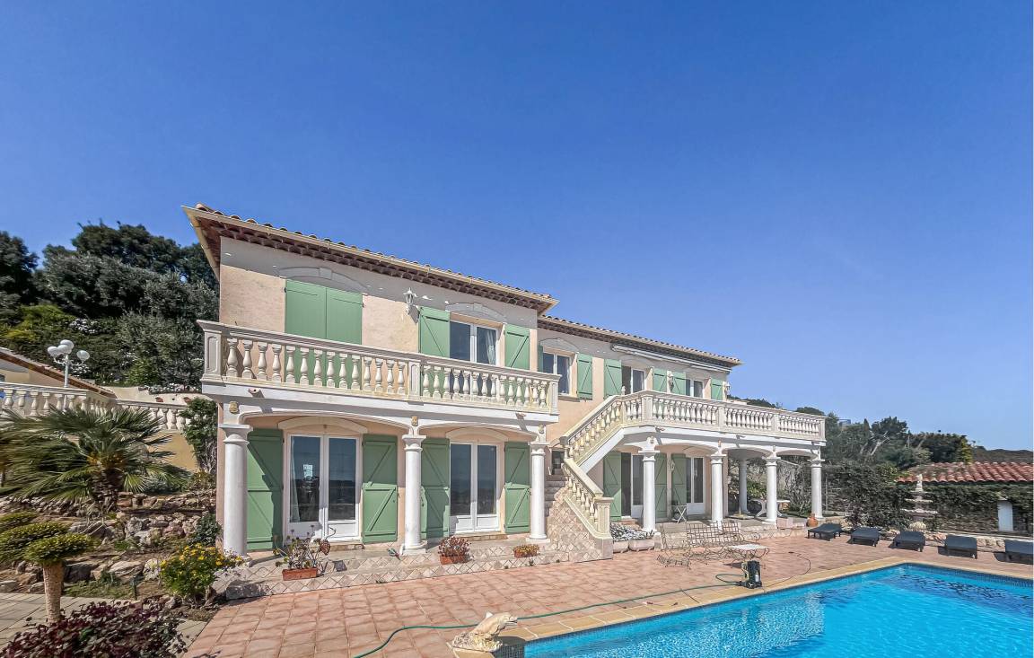 125 M² Duplex ∙ 3 Chambres ∙ 5 Personnes - Cavalaire-sur-Mer