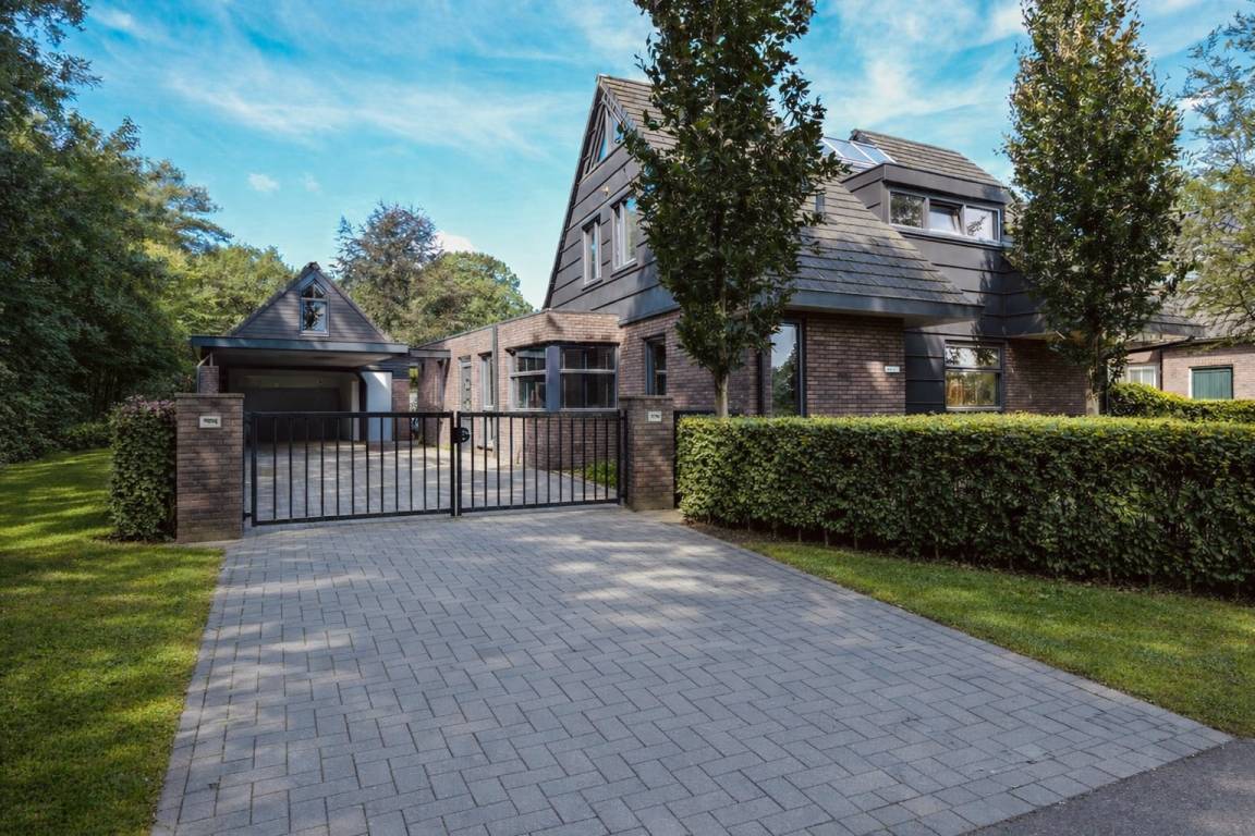 157 M² Bungalow ∙ 4 Chambres ∙ 12 Personnes - Lommel