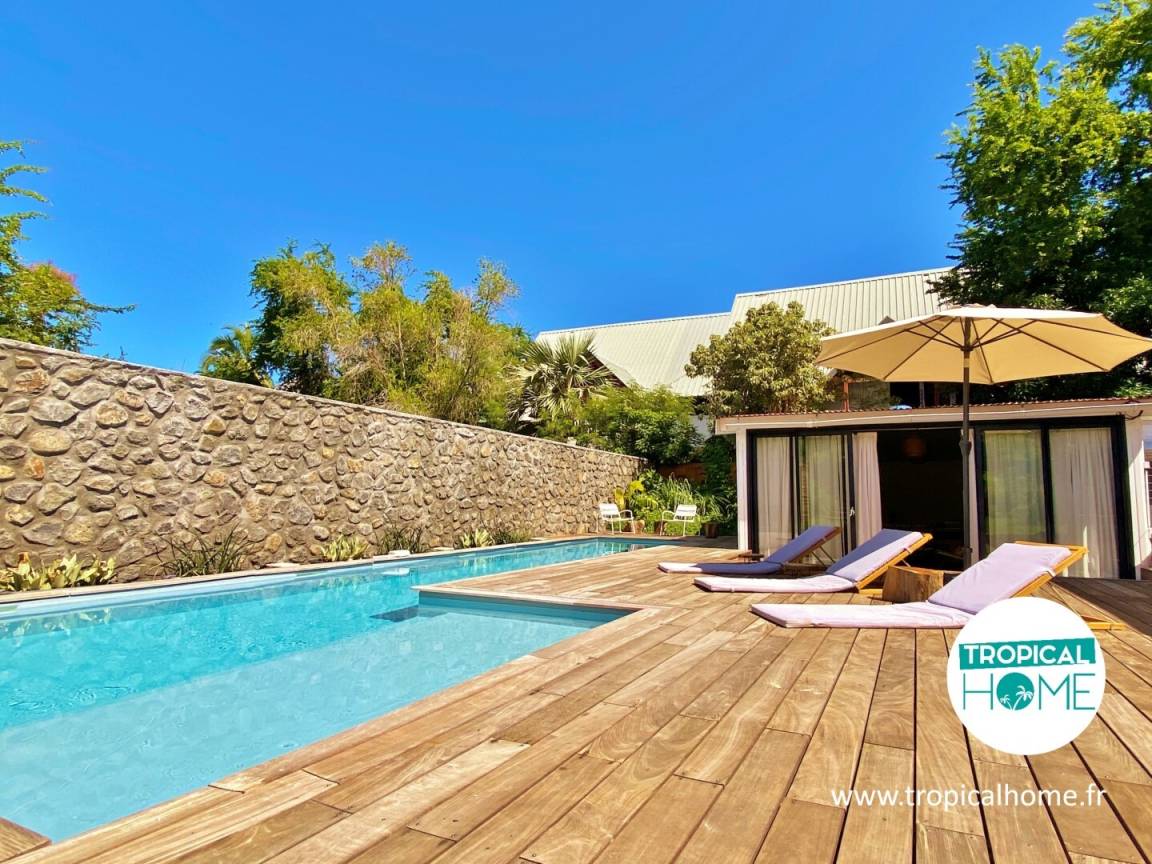 200 M² Villa ∙ 4 Chambres ∙ 12 Personnes - Saint-Gilles les Bains