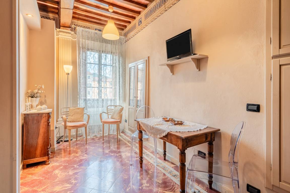 25 M² Appartamento Vacanza ∙ 1 Camera Da Letto ∙ 2 Ospiti - Pontedera