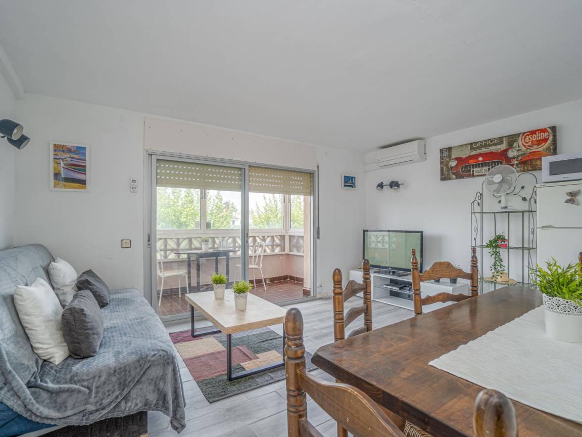 65 M² Apartamento ∙ 2 Habitaciones ∙ 6 Huéspedes - Ampuriabrava
