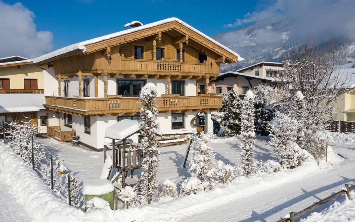 85 M² Ferienwohnung ∙ 2 Schlafzimmer ∙ 6 Gäste - Uderns