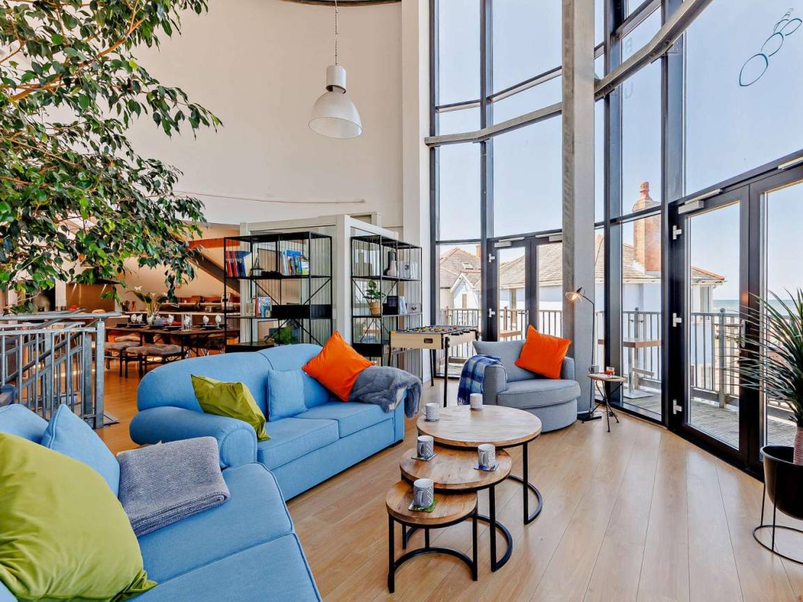 Apartment ∙ 4 Bedrooms ∙ 8 Guests - Borth