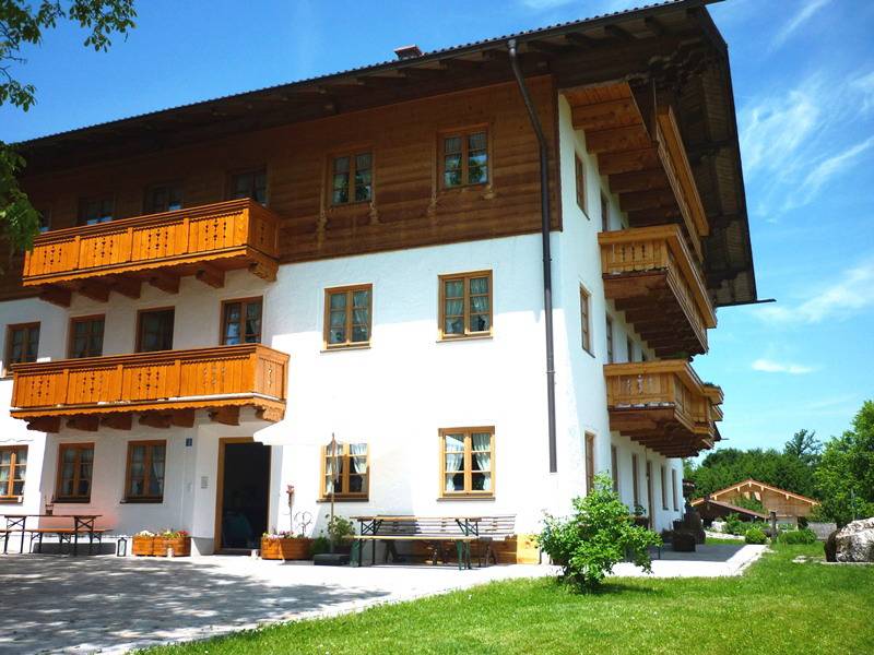 80 M² Ferienwohnung ∙ 2 Schlafzimmer ∙ 5 Gäste - Rimsting