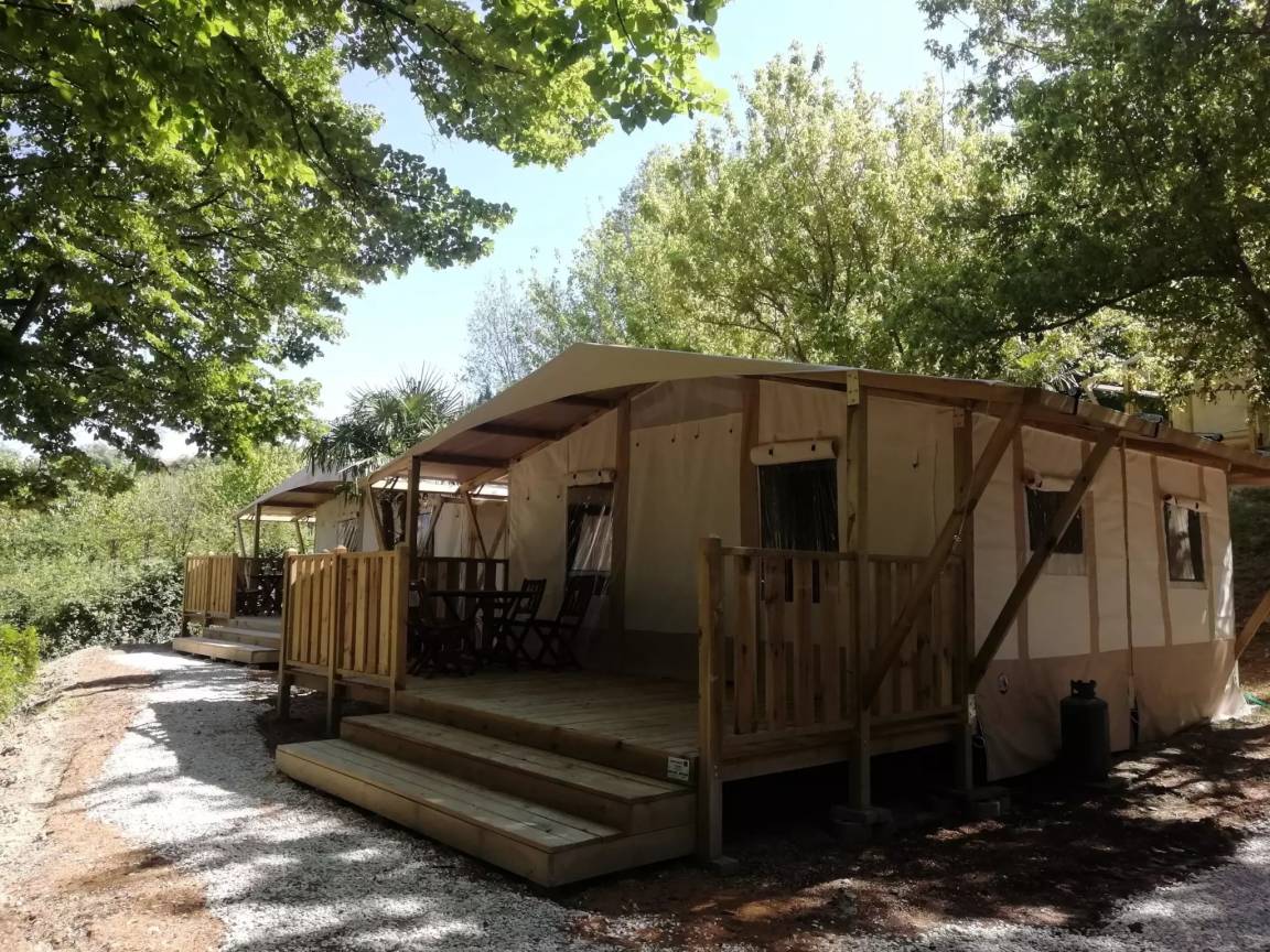 25 M² Mobilheim ∙ 2 Schlafzimmer ∙ 5 Gäste - Marken