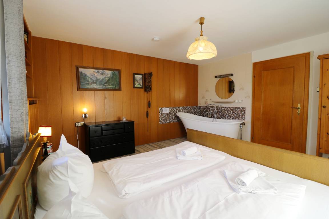 150 M² Apartment ∙ 4 Bedrooms ∙ 8 Guests - Titisee-Neustadt