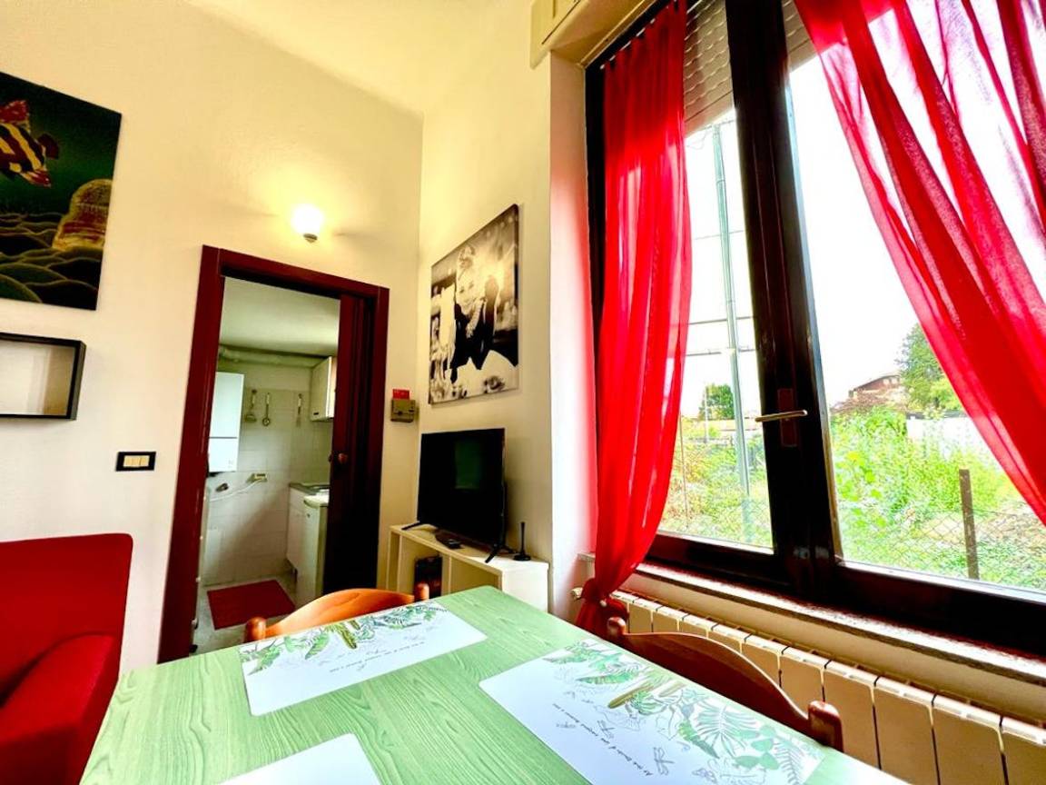 30 M² Apartment ∙ 2 Guests - Varese