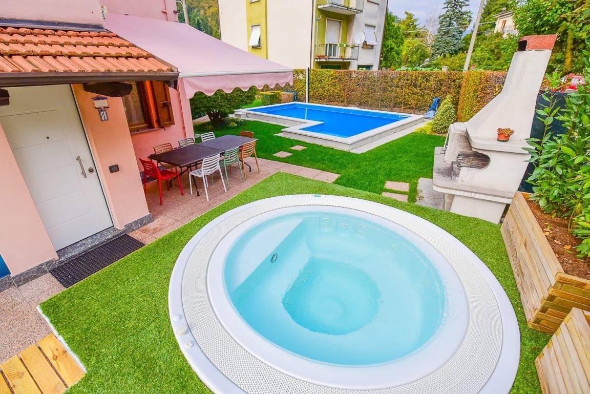 130 M² House ∙ 4 Bedrooms ∙ 12 Guests - Lecco