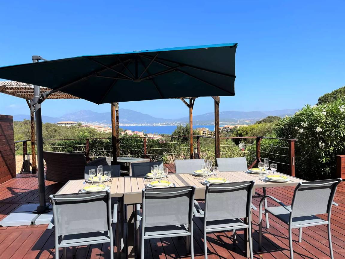 90 M² Maison De Vacances ∙ 4 Chambres ∙ 8 Personnes - Ajaccio