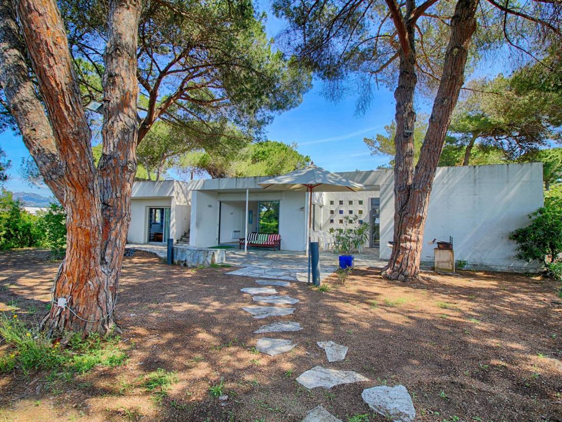 160 M² Ferienhaus ∙ 5 Schlafzimmer ∙ 10 Gäste - Porticcio