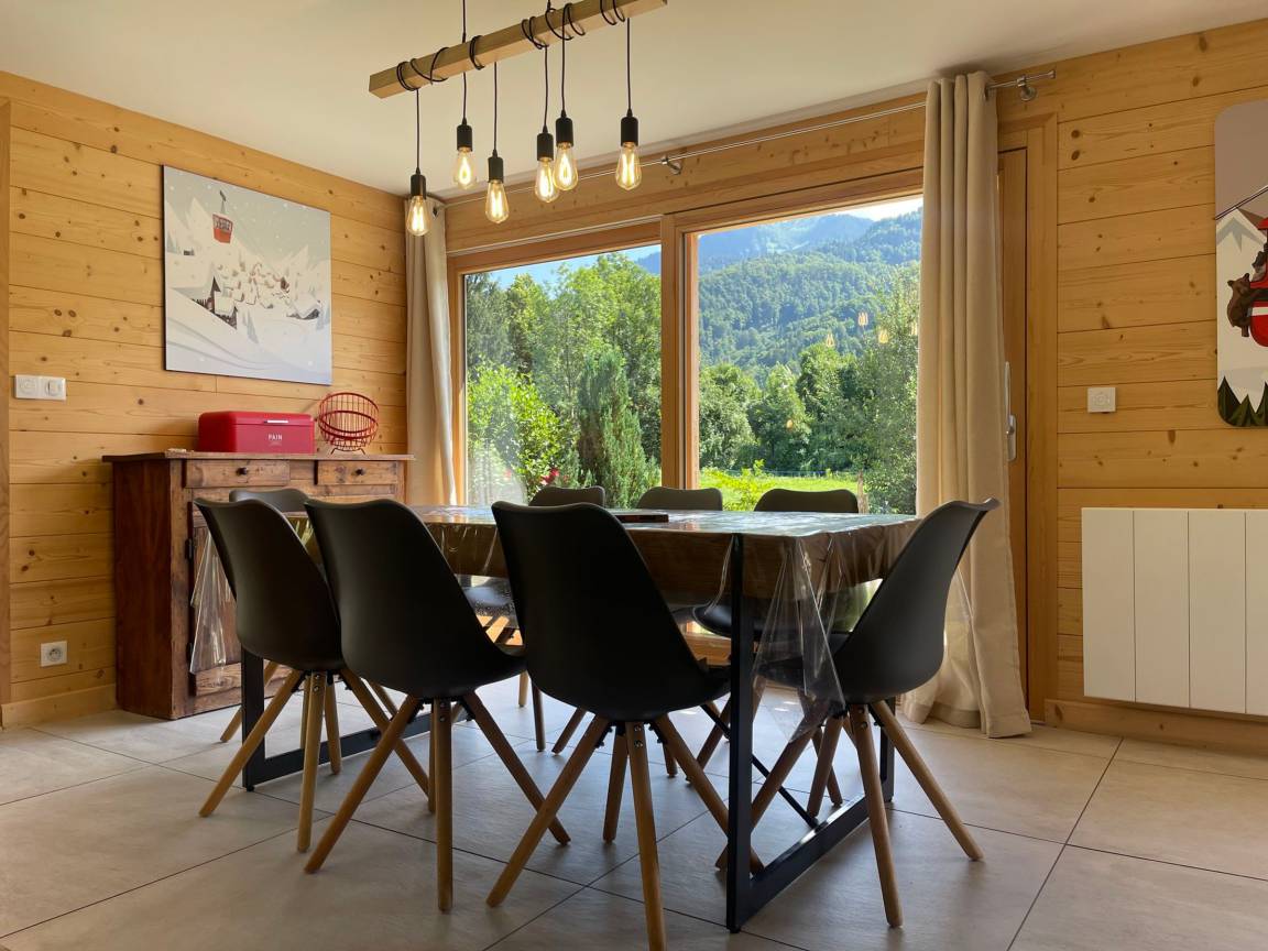 105 M² Chalet ∙ 4 Schlafzimmer ∙ 8 Gäste - Samoëns