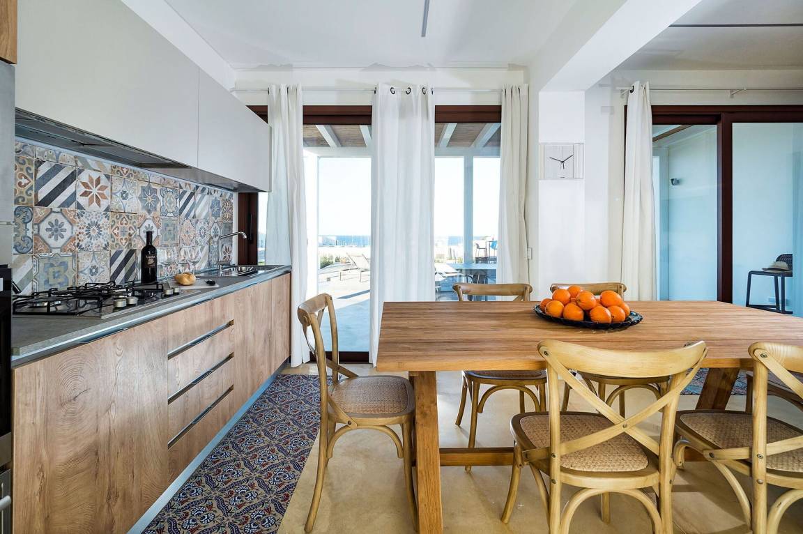 140 M² Villa ∙ 4 Bedrooms ∙ 8 Guests - Pachino
