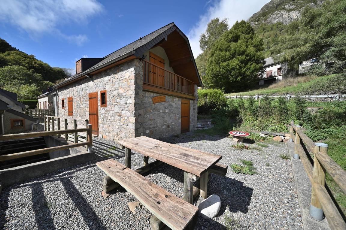 80 M² Casa ∙ 3 Habitaciones ∙ 8 Huéspedes - Aragnouet