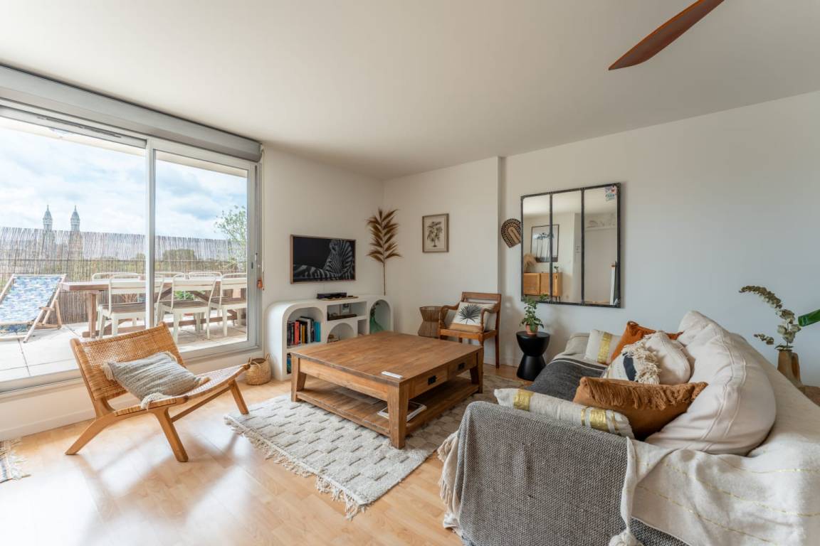 90 M² Appartement ∙ 2 Chambres ∙ 4 Personnes - Bordeaux