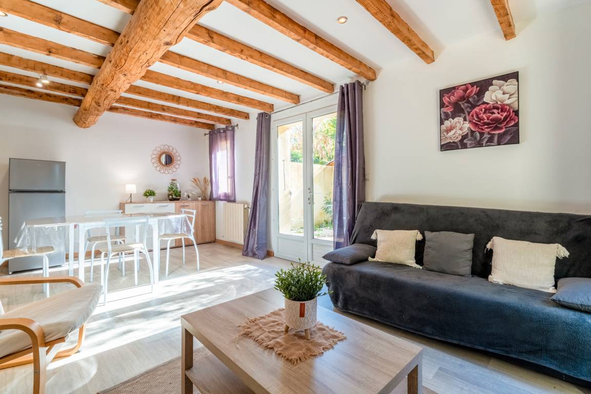 65 M² Maison De Vacances ∙ 2 Chambres ∙ 5 Personnes - Le Thor