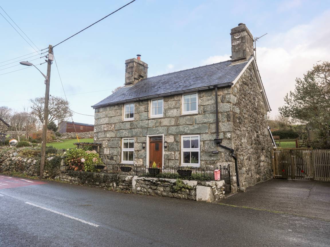Cottage ∙ 3 Bedrooms ∙ 6 Guests - Harlech