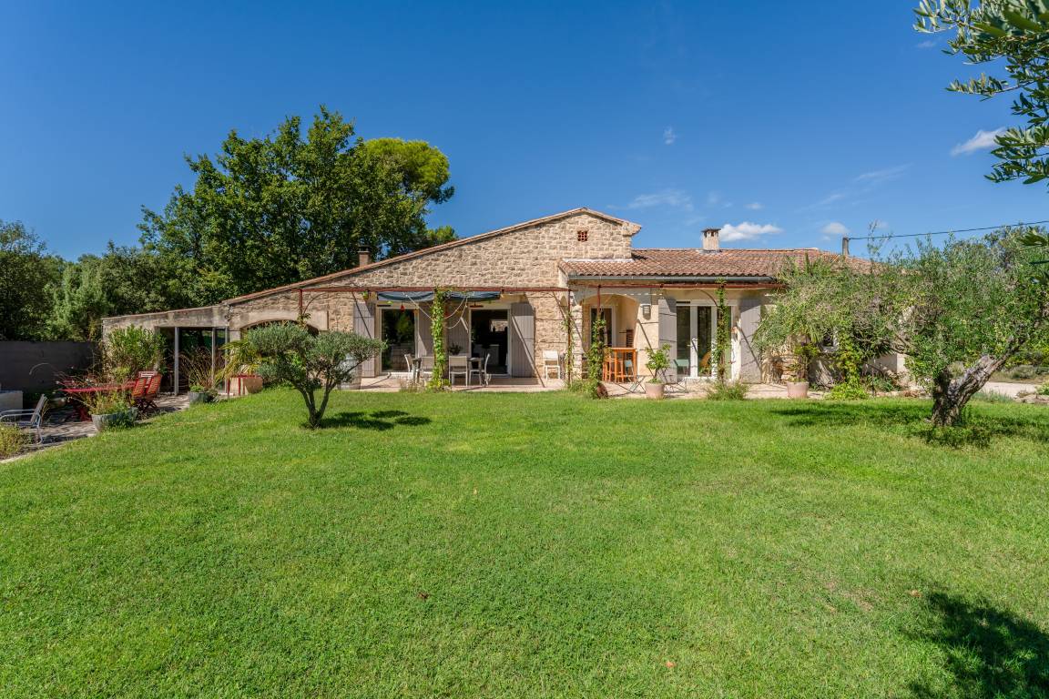 170 M² Villa ∙ 3 Bedrooms ∙ 6 Guests - Crillon-le-Brave