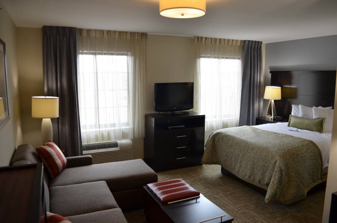 Studio Flat ∙ 1 Bedroom ∙ 2 Guests - Bowling Green, KY