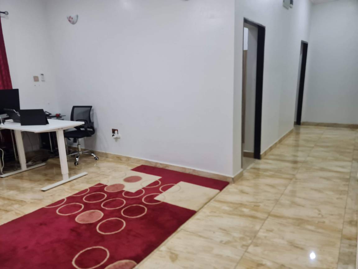 90 M² Apartamento ∙ 3 Habitaciones ∙ 6 Huéspedes - Abuja