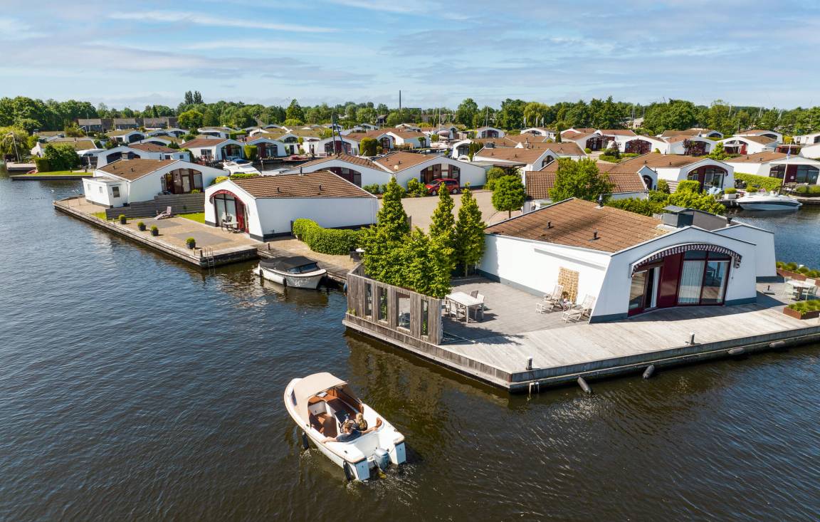 90 M² Ferienhaus ∙ 2 Schlafzimmer ∙ 4 Gäste - Lemmer