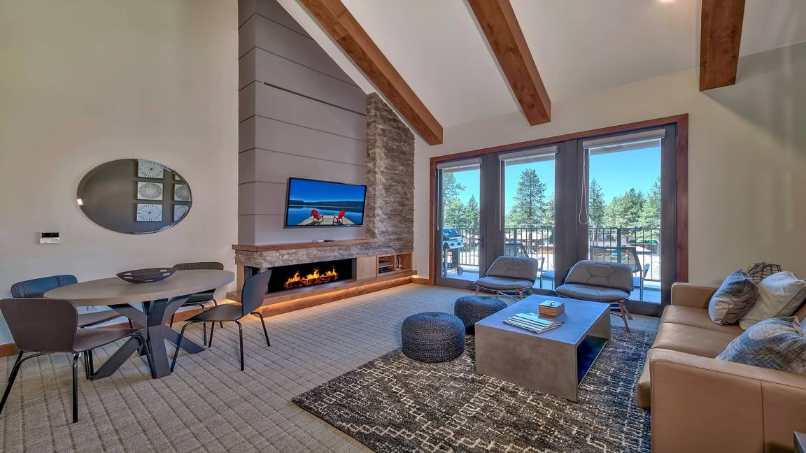 110 M² Condo ∙ 2 Bedrooms ∙ 6 Guests - Zephyr Cove, NV