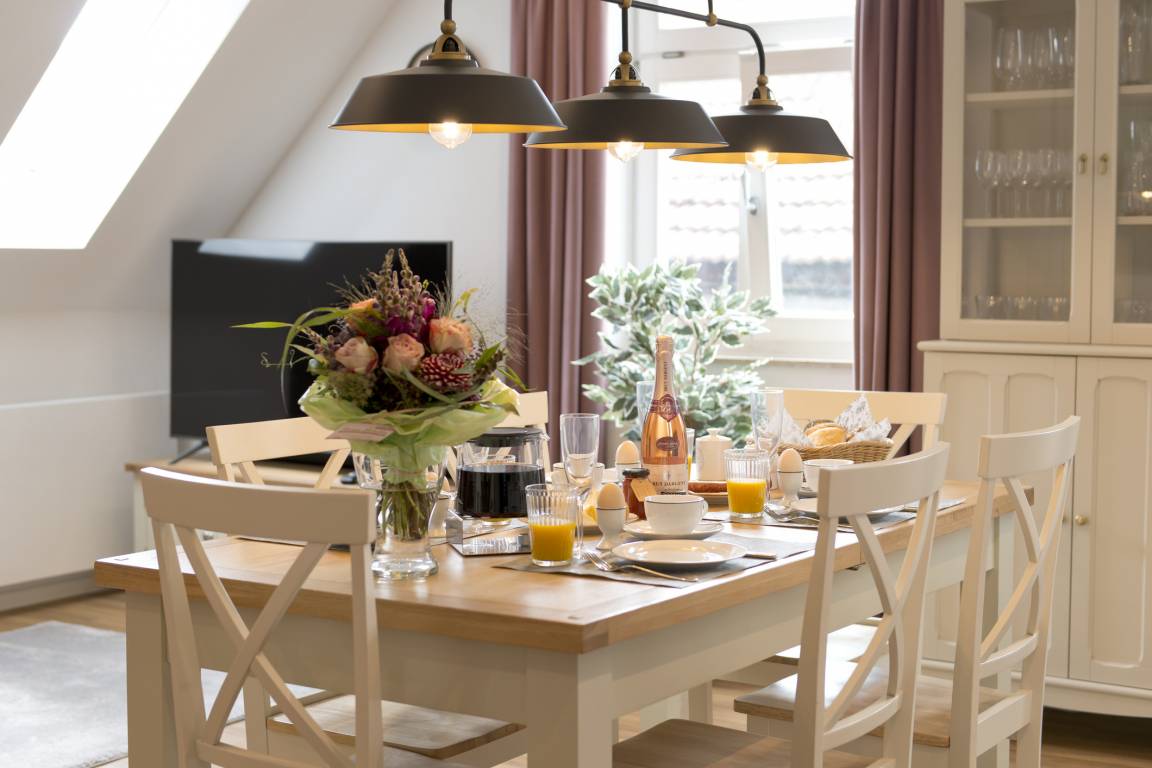 75 M² Ferienwohnung ∙ 2 Schlafzimmer ∙ 4 Gäste - Bad Hersfeld