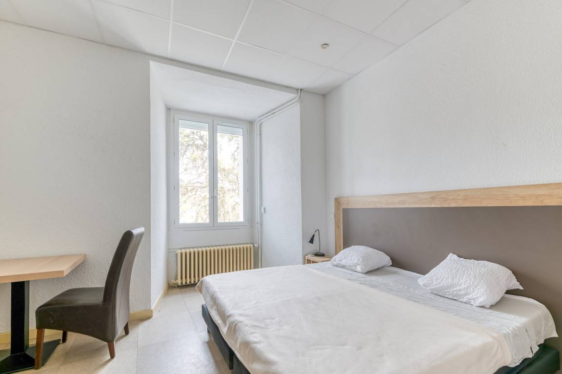16 M² Appartement ∙ 1 Chambre ∙ 2 Personnes - Allevard