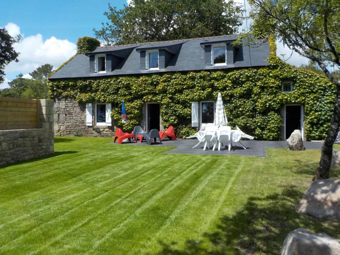 110 M² Gîte ∙ 4 Chambres ∙ 6 Personnes - Belz