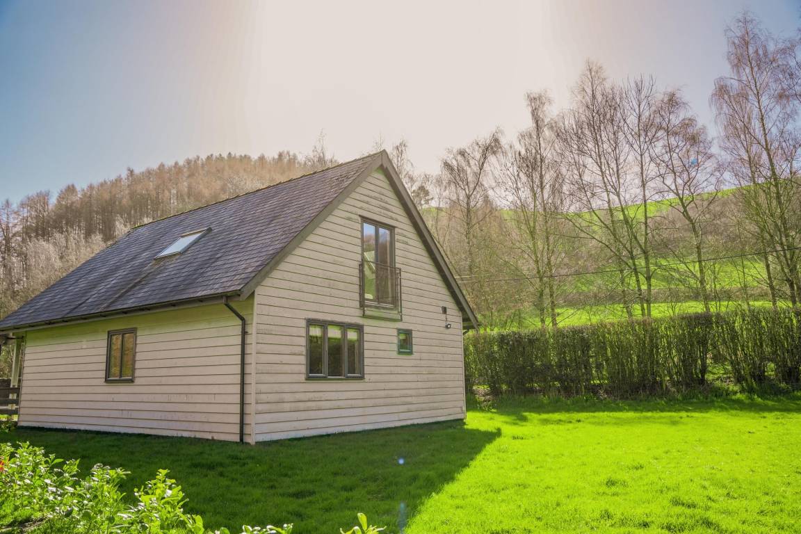 Cottage ∙ 3 Bedrooms ∙ 8 Guests - Wales